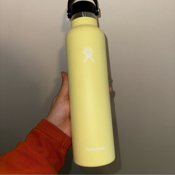 Hydro Flask | Dining | Hydro Flask 24 Oz Standard Flex Cap Pineapple ...